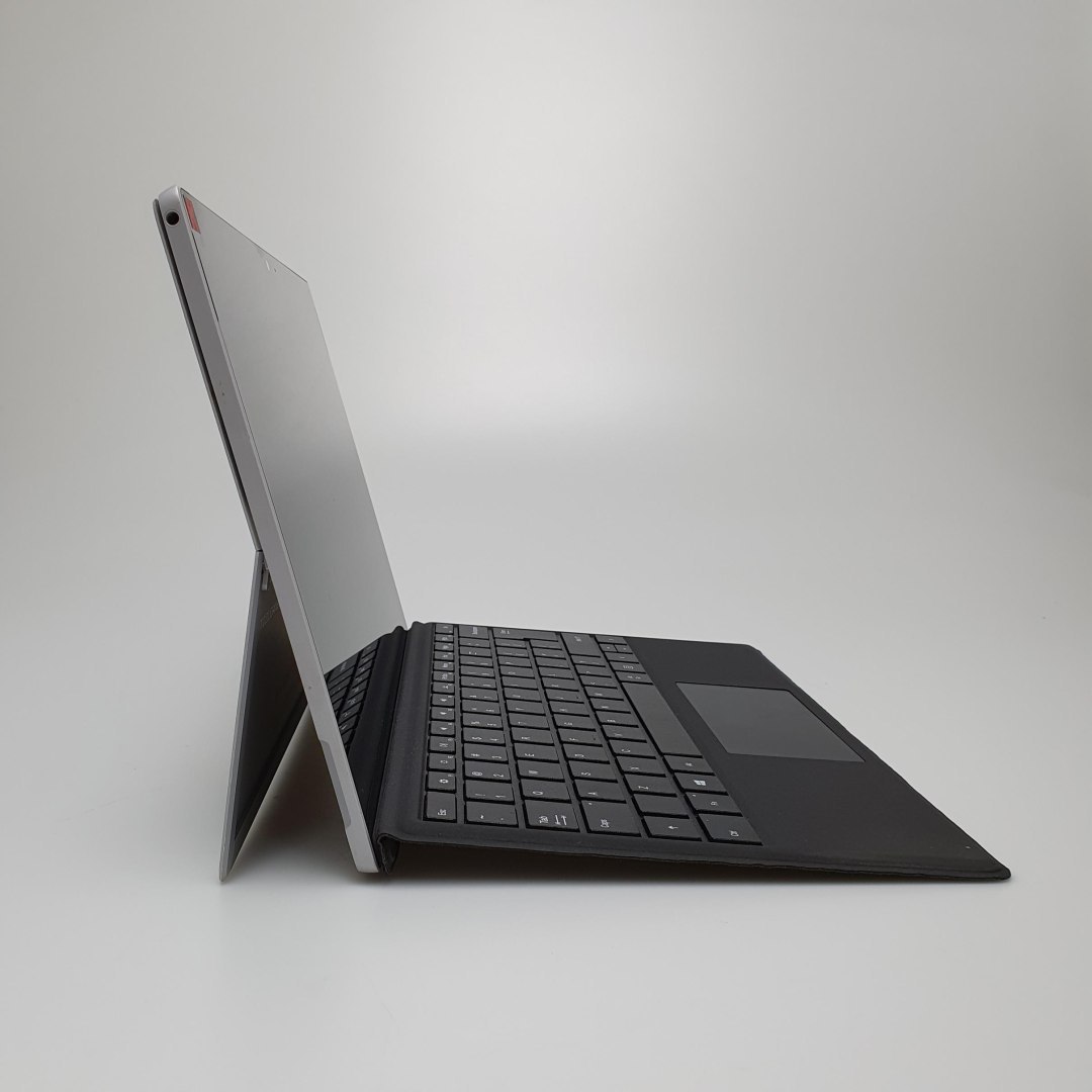 Tablet Surface GO 1824 > Microsoft